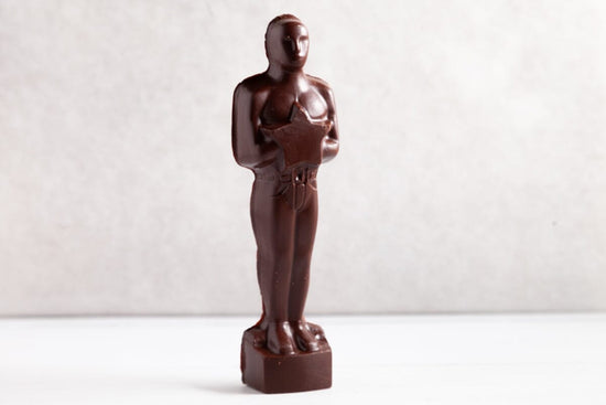 Dark Chocolate Oscar Award Statue - Dark Chocolate Trophy | Romanicos ...